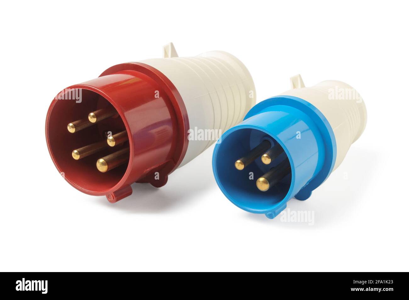 Industrial single and three-phase sockets for connecting equipment ...