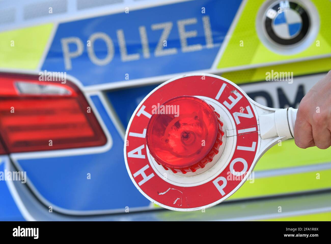 Hair, Deutschland. 21st Apr, 2021. Topic picture, symbol photo HALT ...