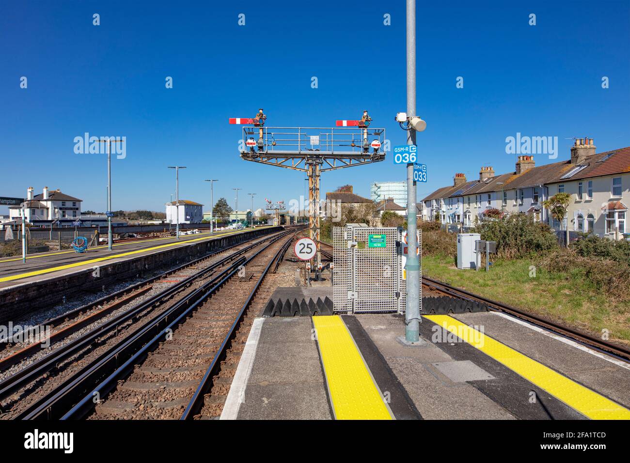 Railway Station Waiting Room High Resolution Stock Photography and ...