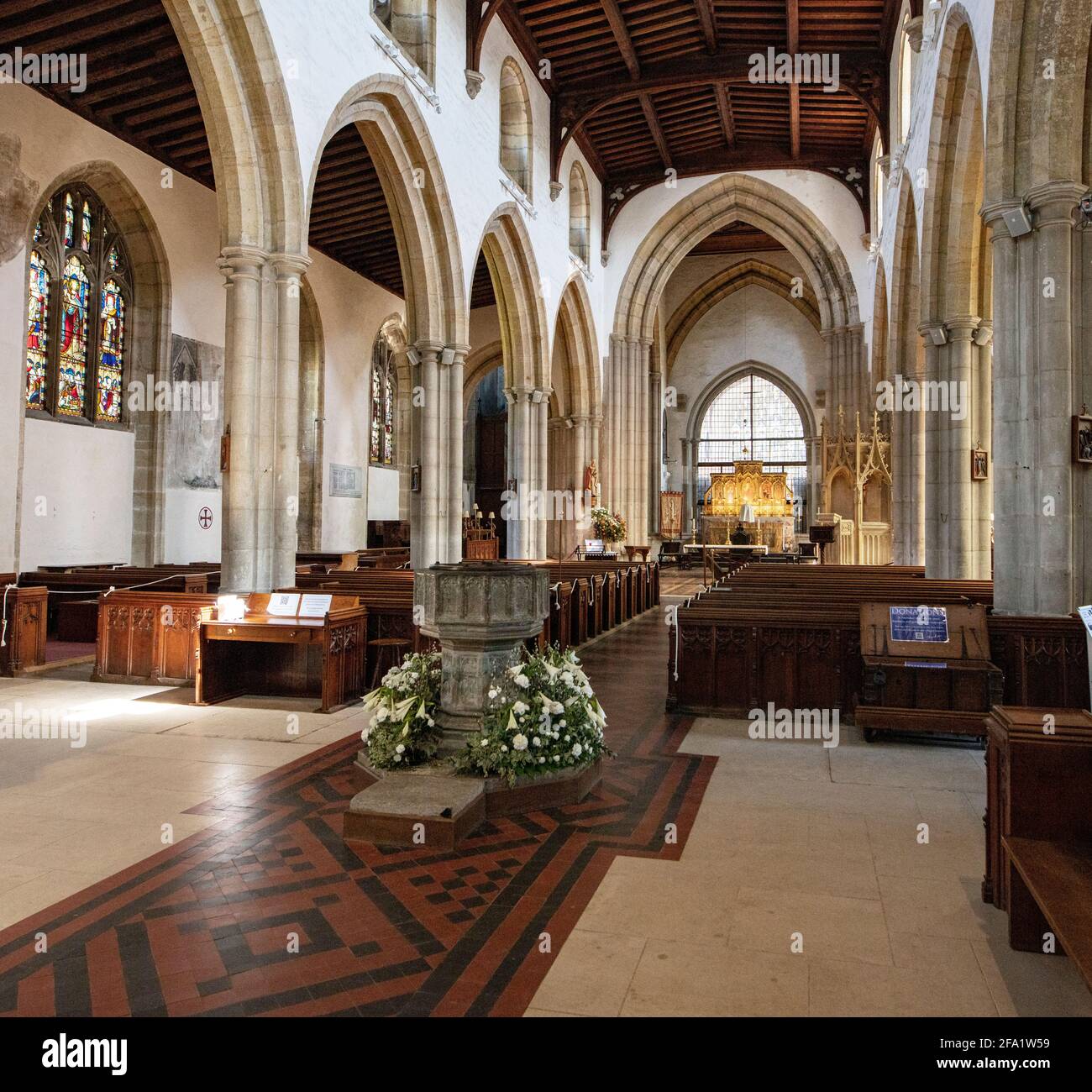 Anglican church parish interior inside hi-res stock photography and ...