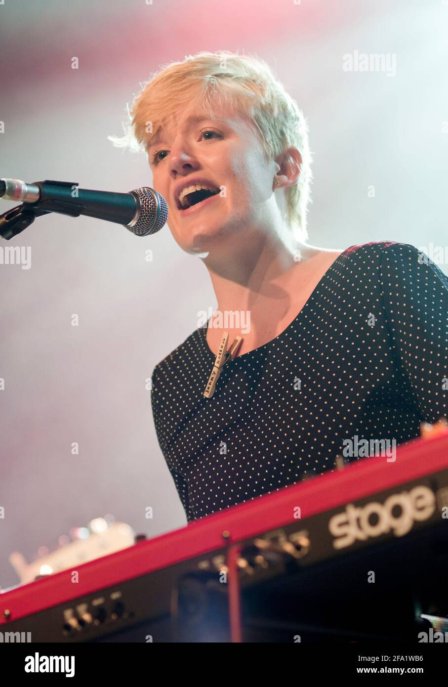 Jenny hallam musician hi-res stock photography and images - Alamy
