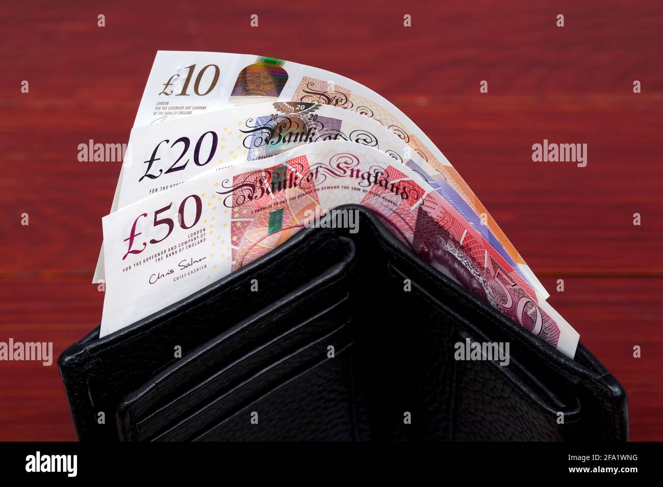 English money in wallet hi-res stock photography and images - Alamy