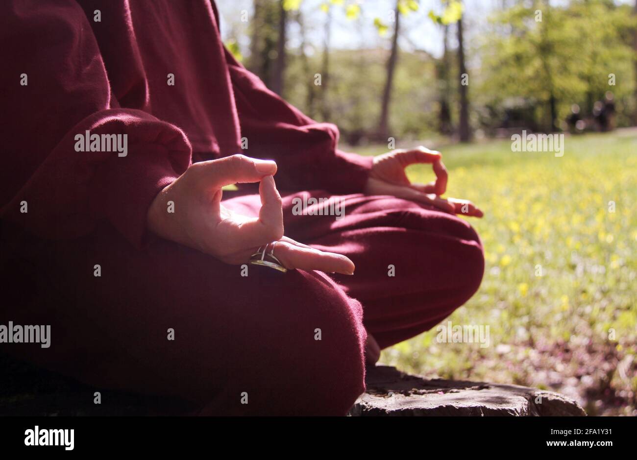 Contemplating pose hi-res stock photography and images - Alamy