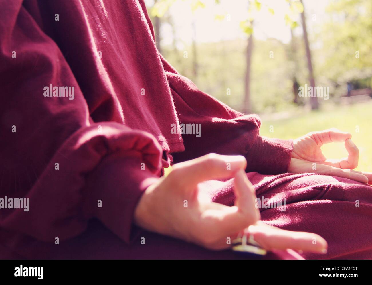 Contemplating pose hi-res stock photography and images - Alamy