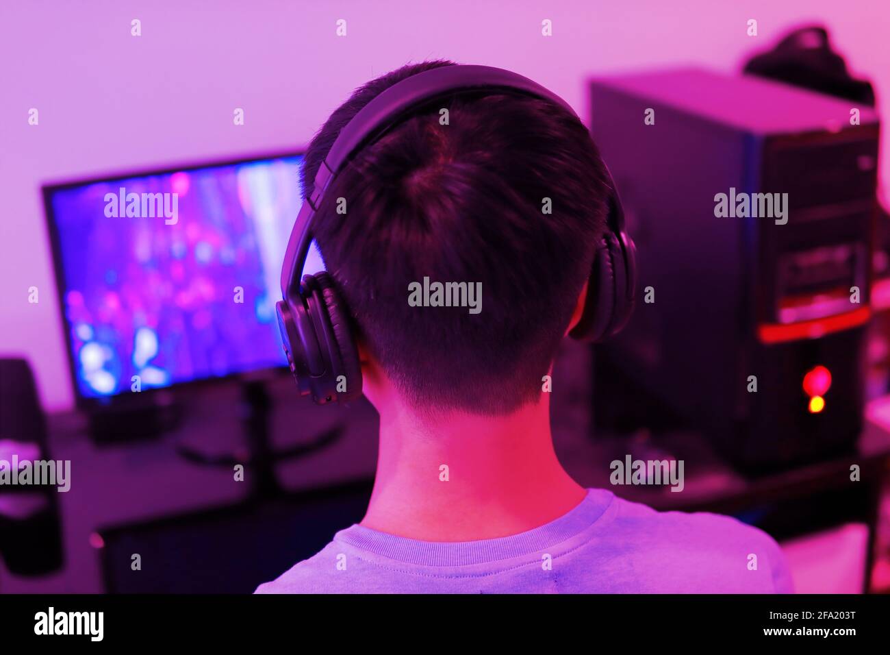 Video game screen rear view hi-res stock photography and images - Alamy