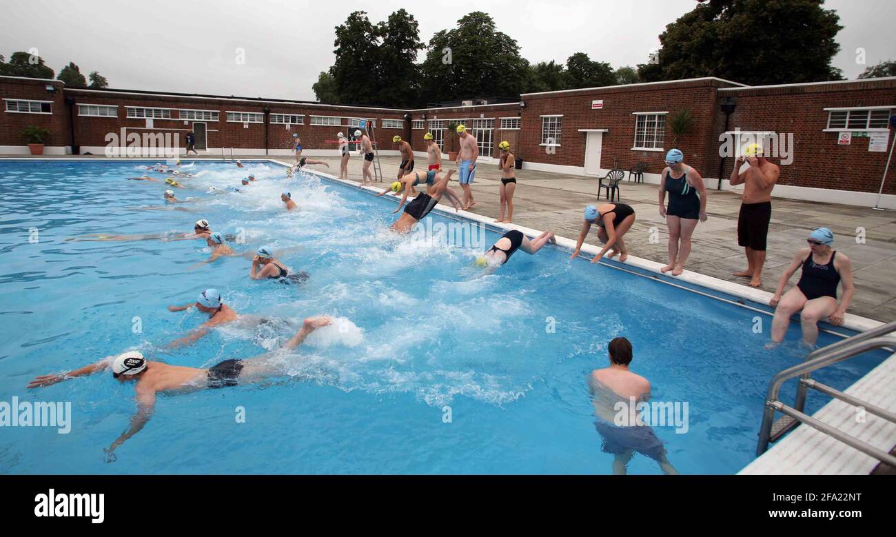 Art Film by Amy Sharrocks The Big Swim 50 swimmers travel across London ...