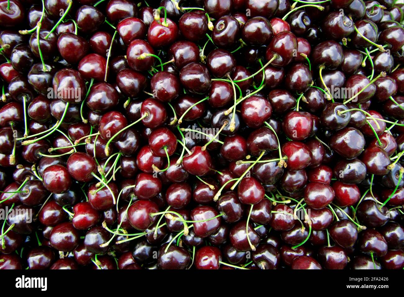 Red cheeries hi-res stock photography and images - Alamy