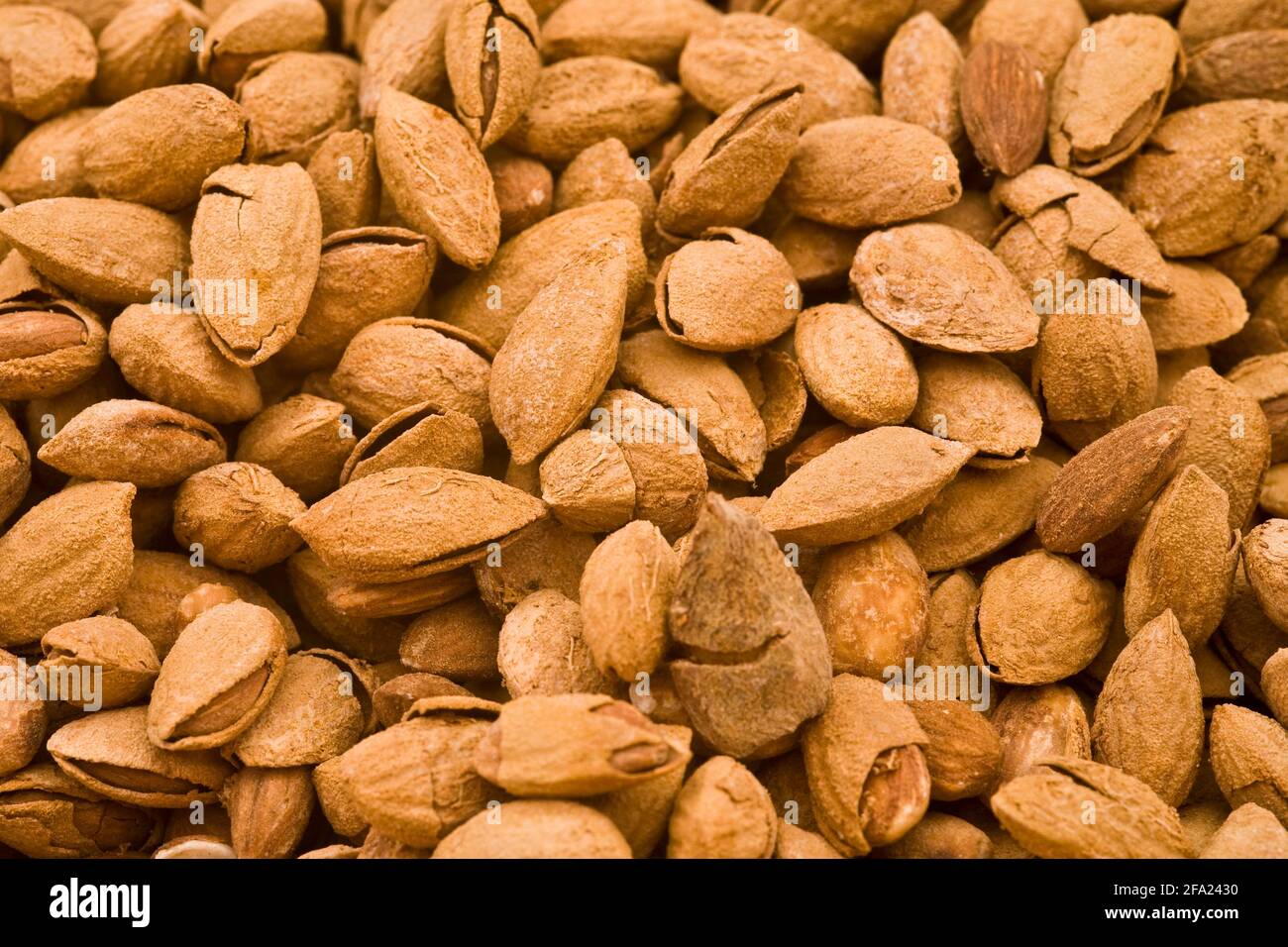 Almond fruits images hi-res stock photography and images - Alamy