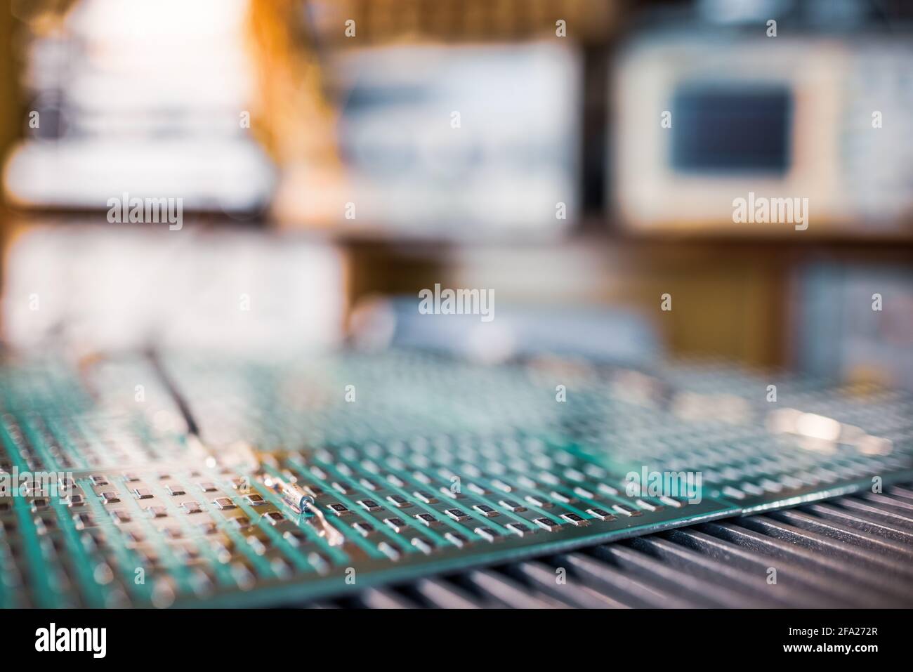 Close-up side view of a panel of SMD resistors Stock Photo - Alamy