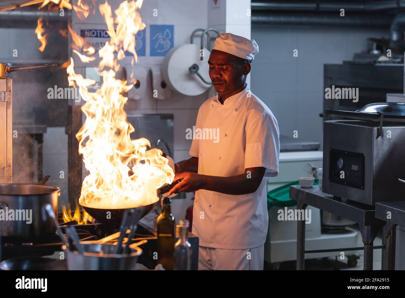 African american chef hi-res stock photography and images - Alamy