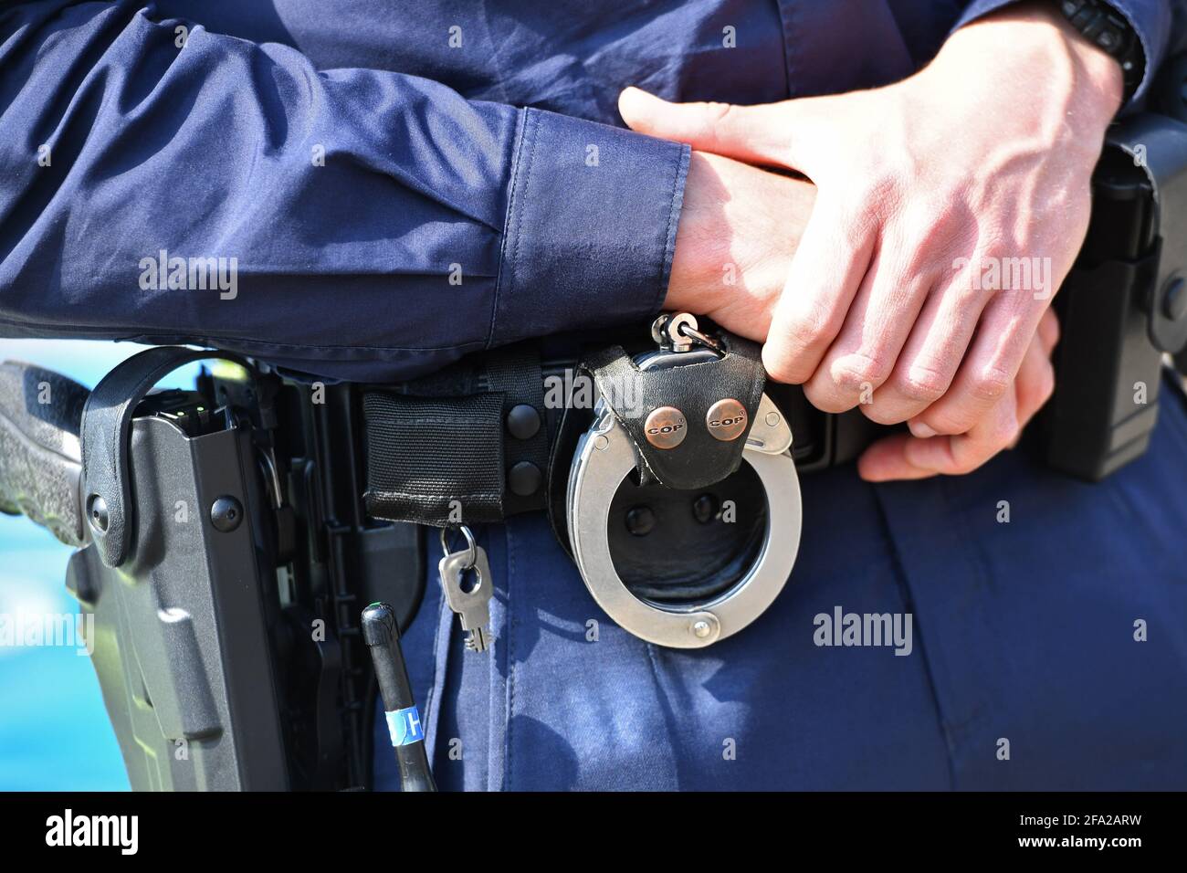 Hair, Deutschland. 21st Apr, 2021. Topic picture, symbolic photo ...