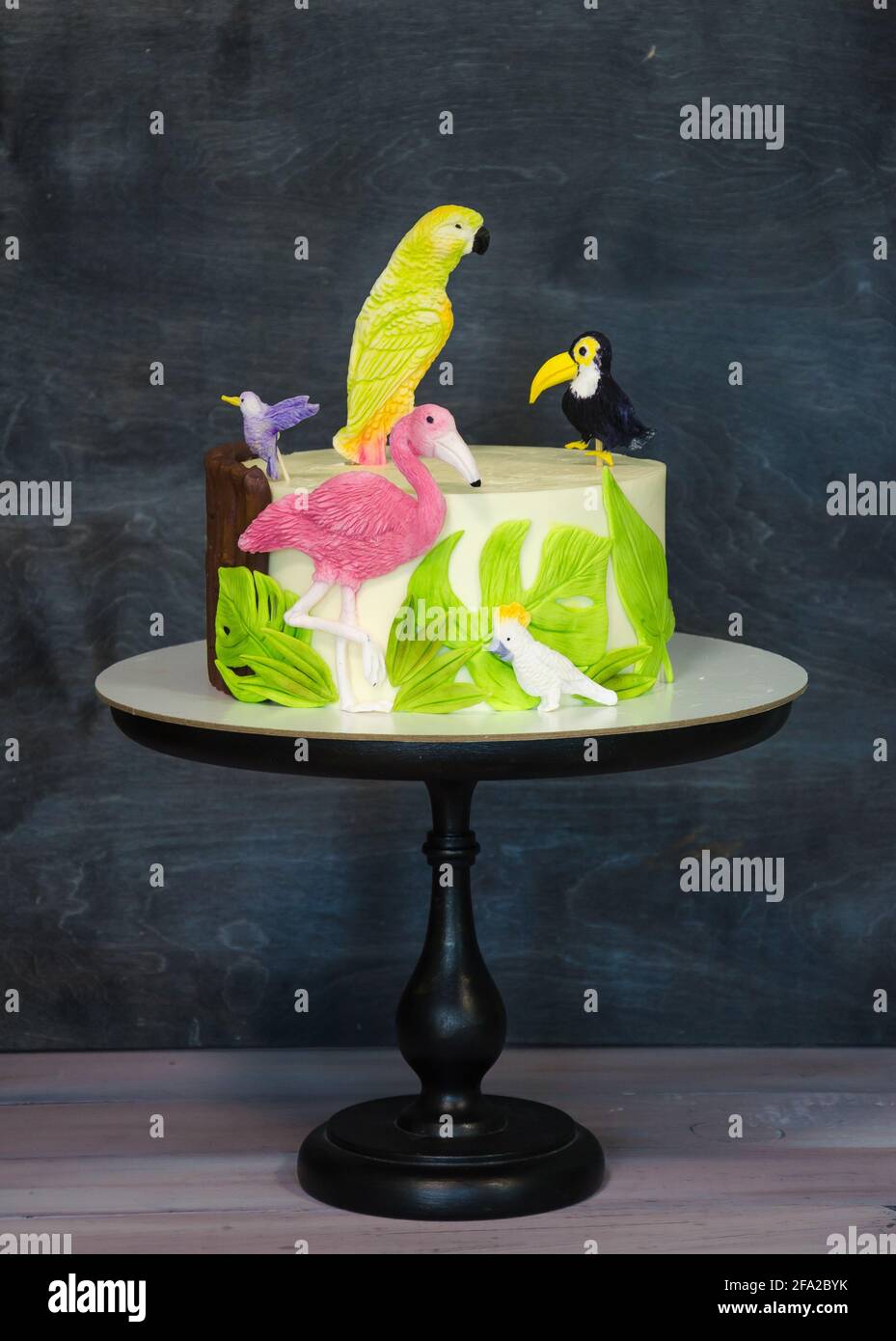 Parrot Head Cake