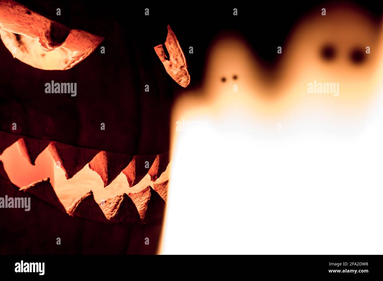 Ni fire hi-res stock photography and images - Alamy