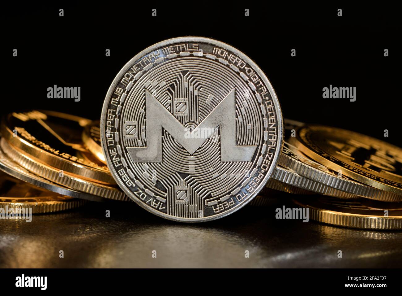 Monero transaction hi-res stock photography and images - Alamy