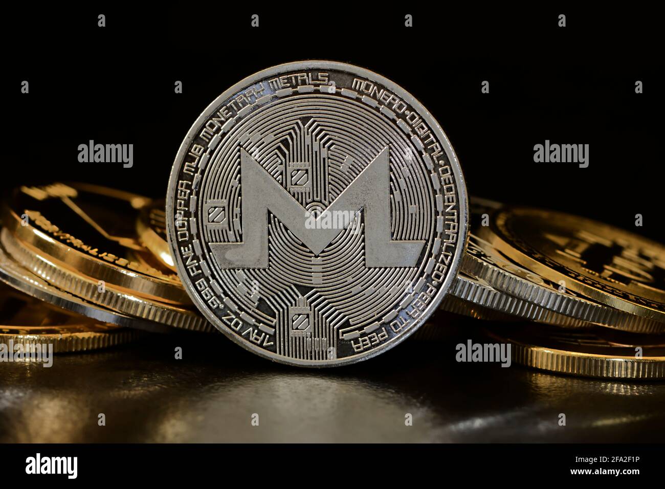 Monero transaction hi-res stock photography and images - Alamy