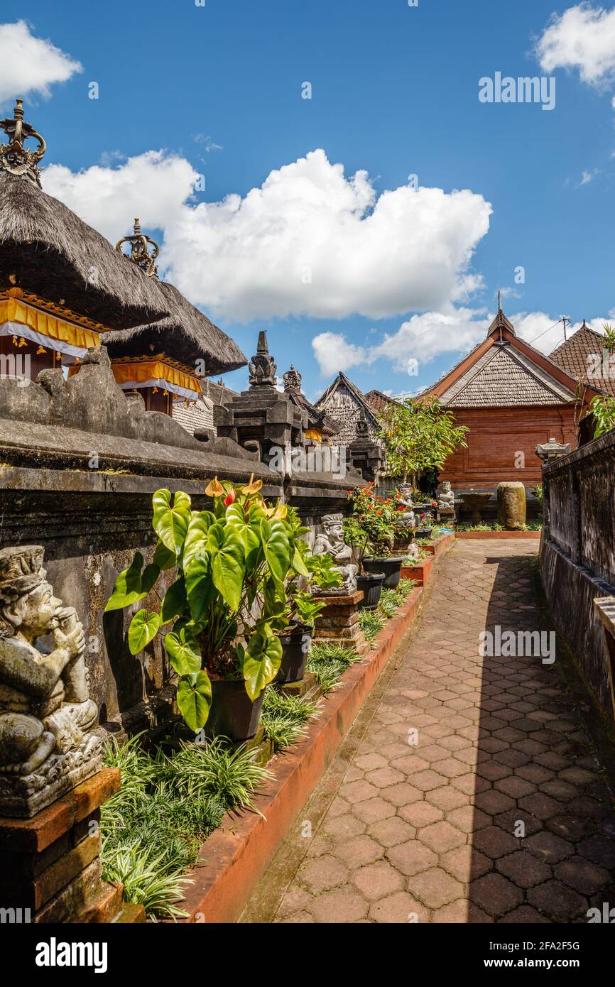 Indonesia vertical hi-res stock photography and images - Alamy