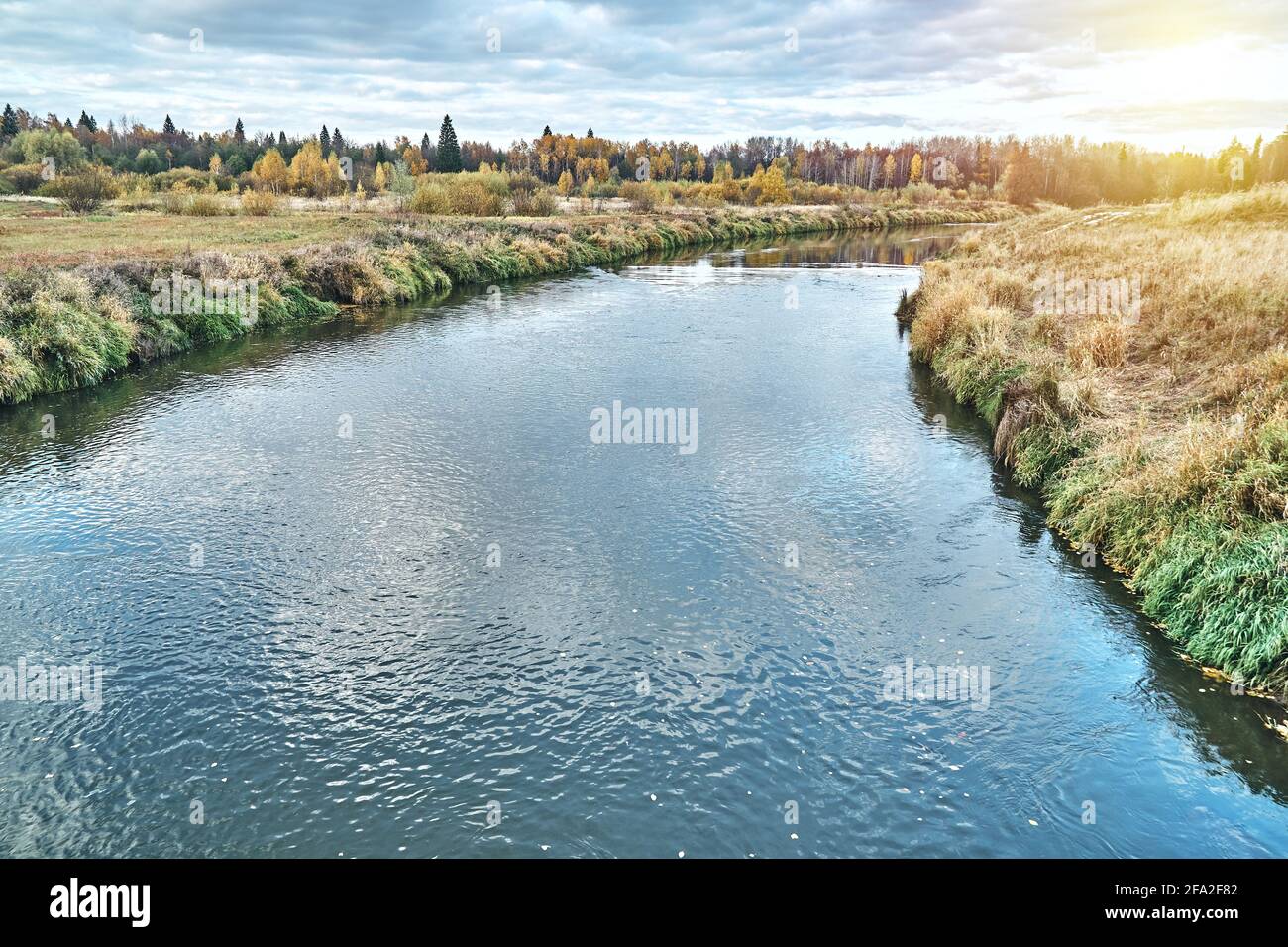 Narrow river hi-res stock photography and images - Alamy