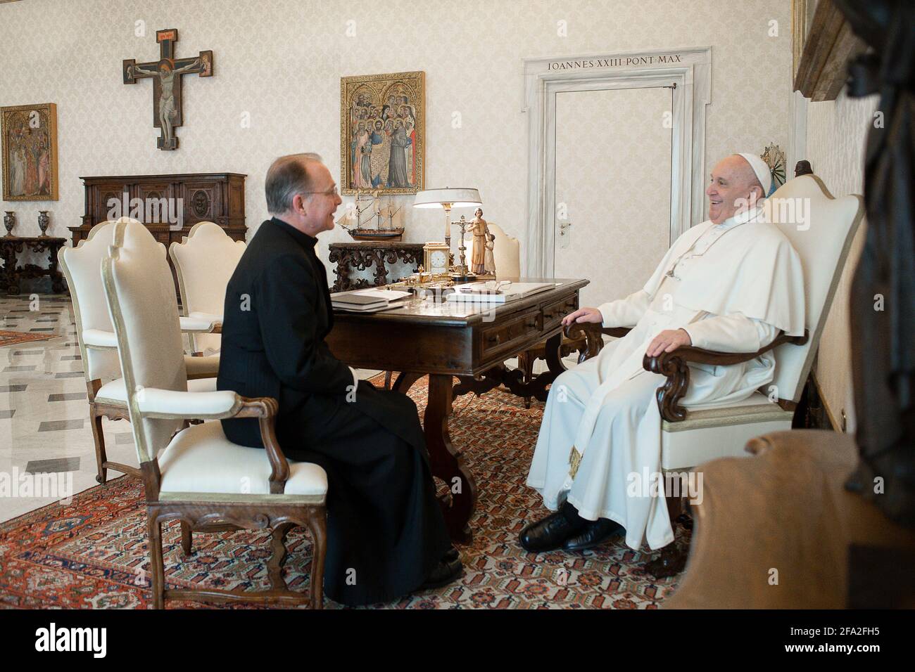 Father john connor l c director hi-res stock photography and images - Alamy
