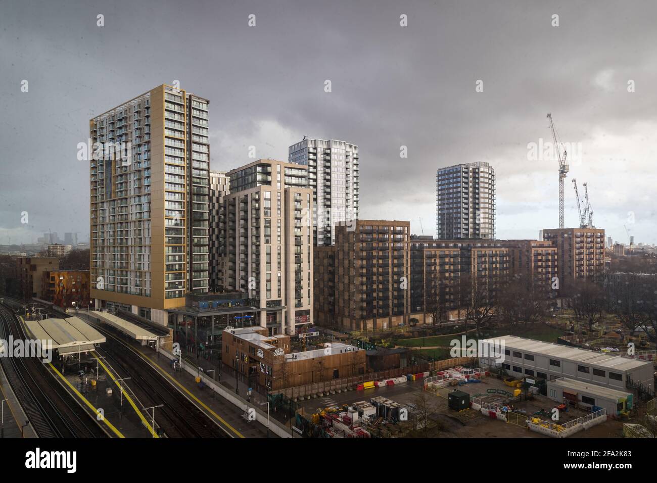 Elephant and castle london building hi-res stock photography and images ...