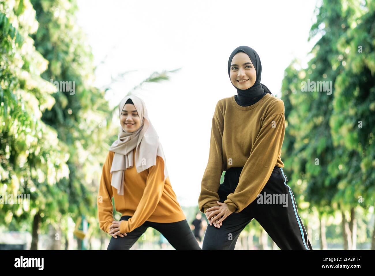 Muslim girls training hi-res stock photography and images - Alamy