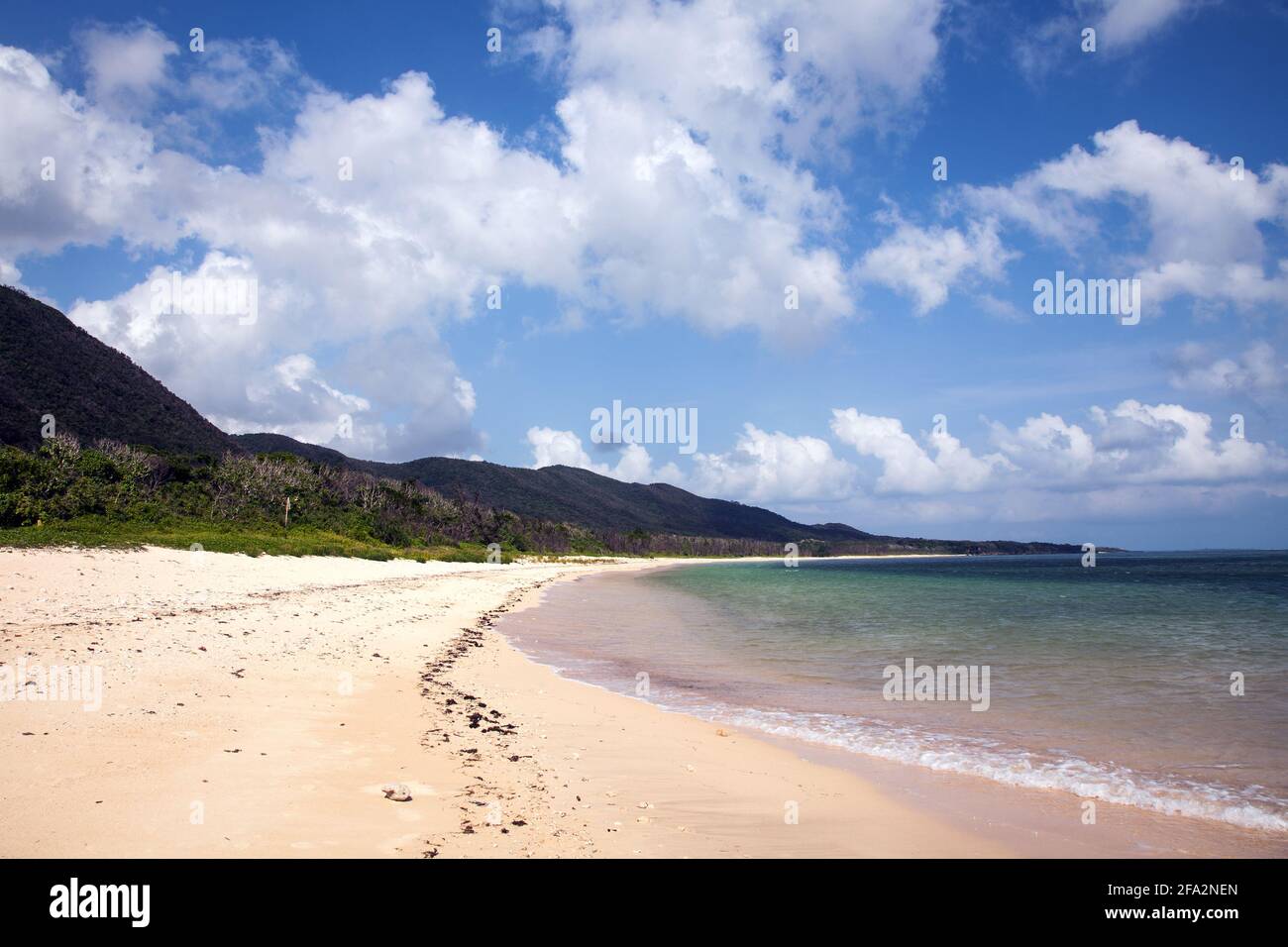 Desolate white sandy beach at Haemita-no-hama, Iriomote Island, Okinawa ...
