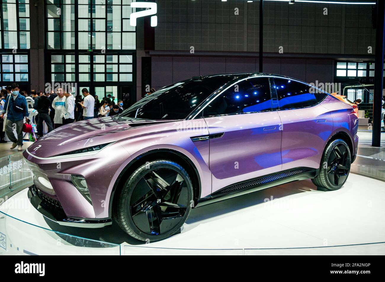 The R ES33 concept an electric SUV on display at the 2021 Shanghai Auto Show, China Stock Photo ...