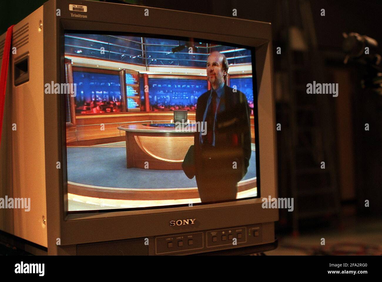 Editor television hi-res stock photography and images - Alamy