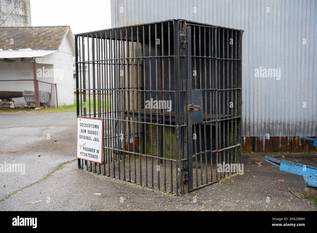 Old prison cell hi-res stock photography and images - Alamy