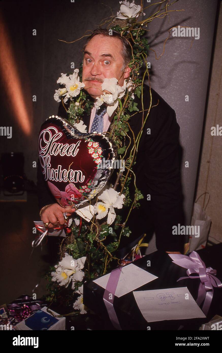 Christopher hewett hi-res stock photography and images - Alamy