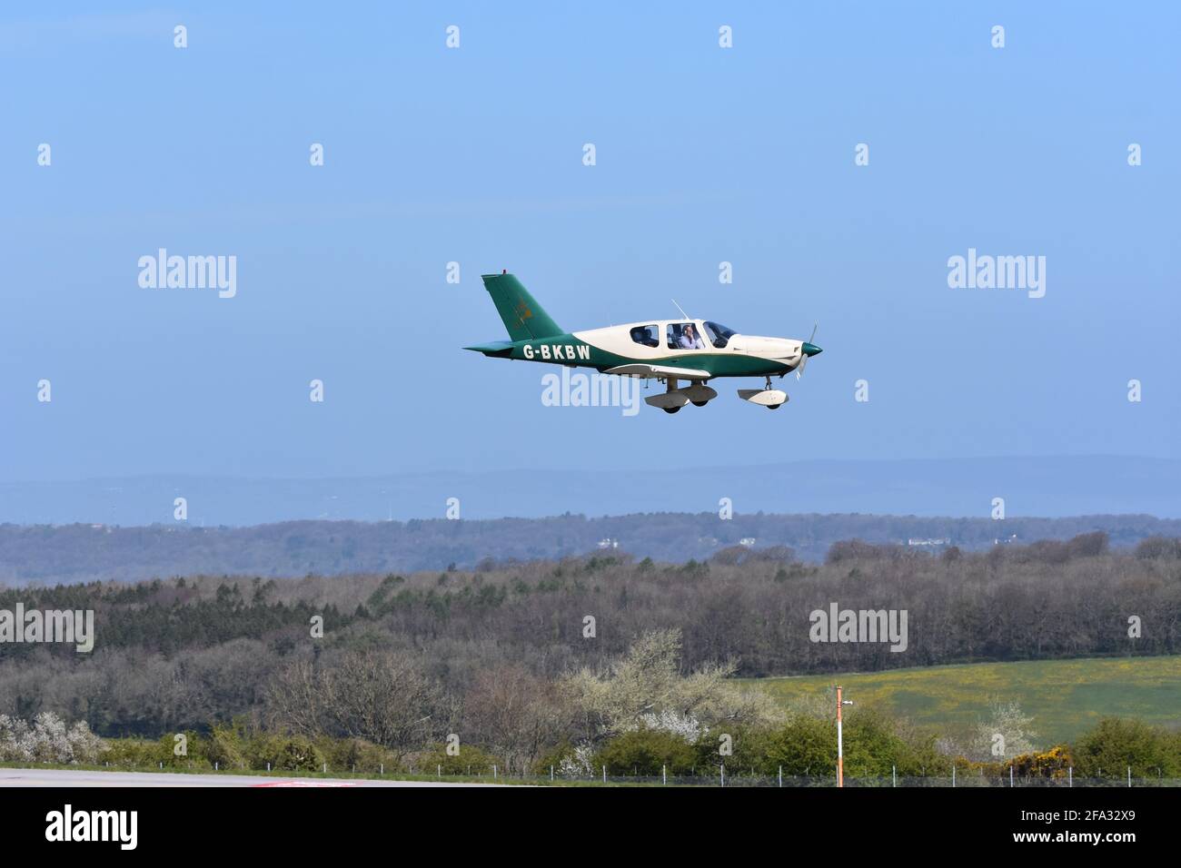 Small light aircraft hi-res stock photography and images - Alamy