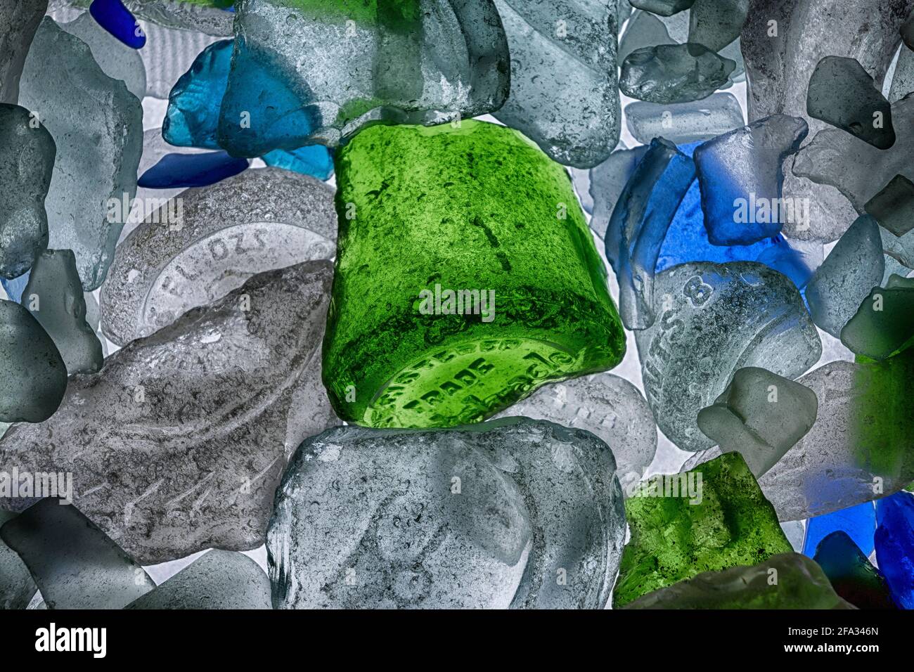 Backlit sea hi-res stock photography and images - Alamy