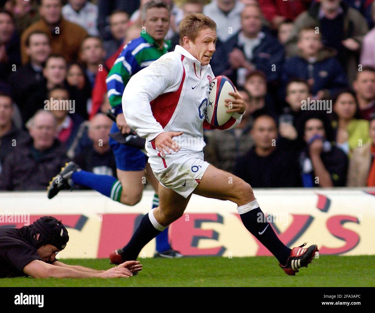 Jonny wilkinson rugby hi-res stock photography and images - Alamy