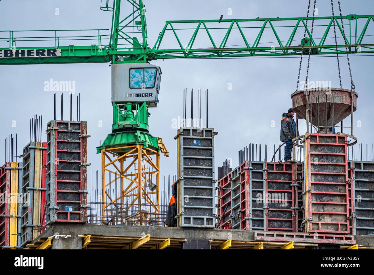 Russia, Moscow. New apartment buildings under construction Stock Photo ...