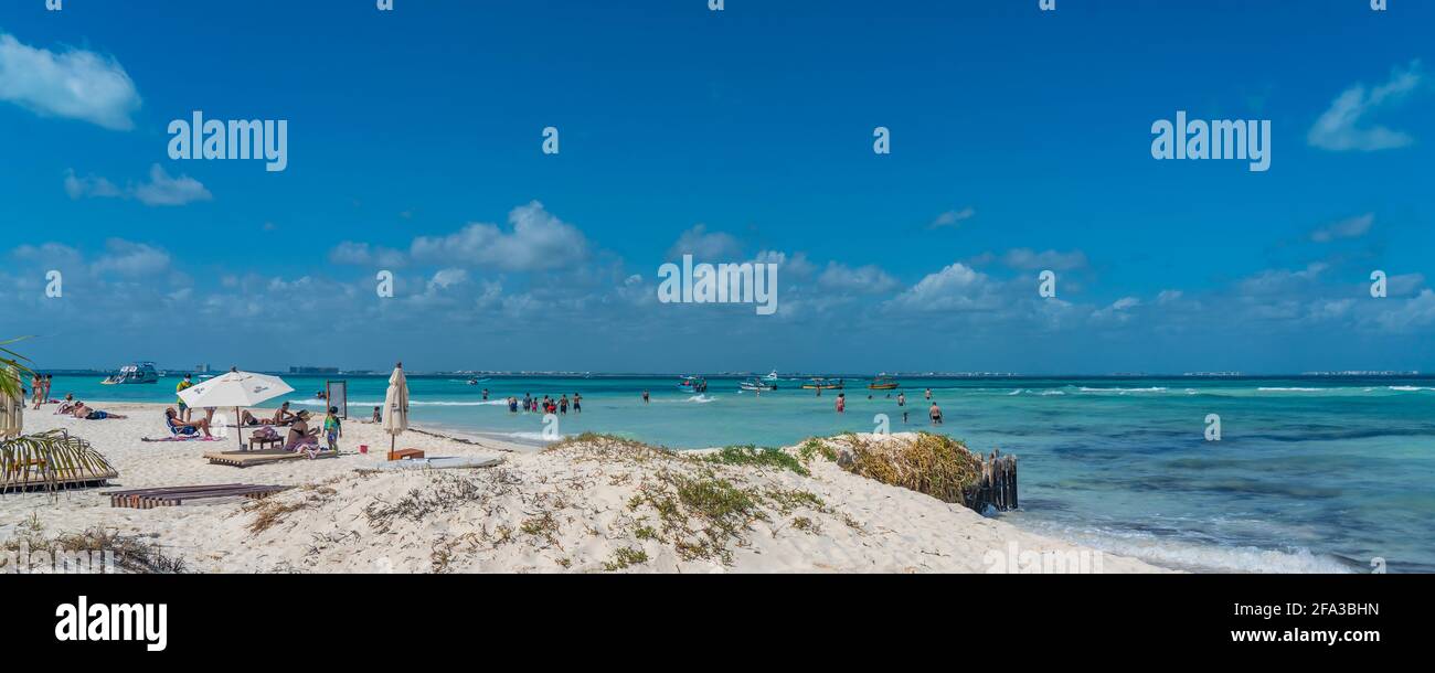 ISLA MUJERES, MEXICO - MARCH 12. 2021: Playa Norte - north beach with ...