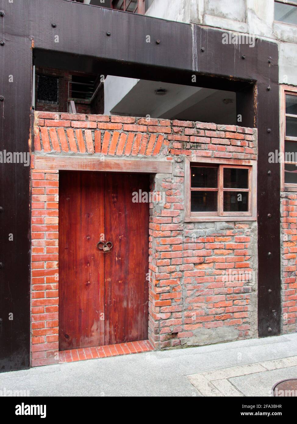 Beam And Stone Entrances Stone Timber Architecture Entrance Stock