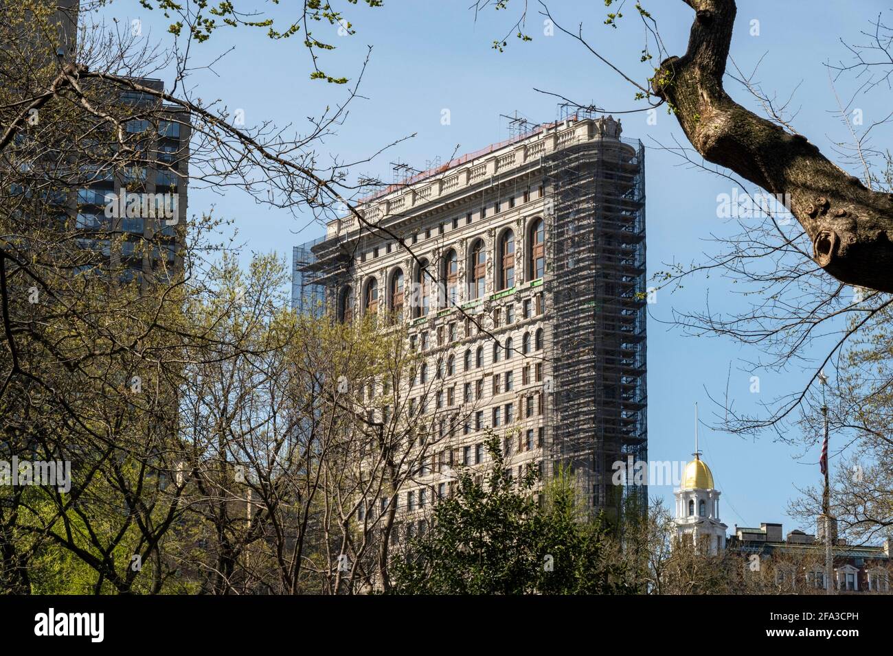 Flatiron Building under renovation, NYC, 2021 Stock Photo - Alamy