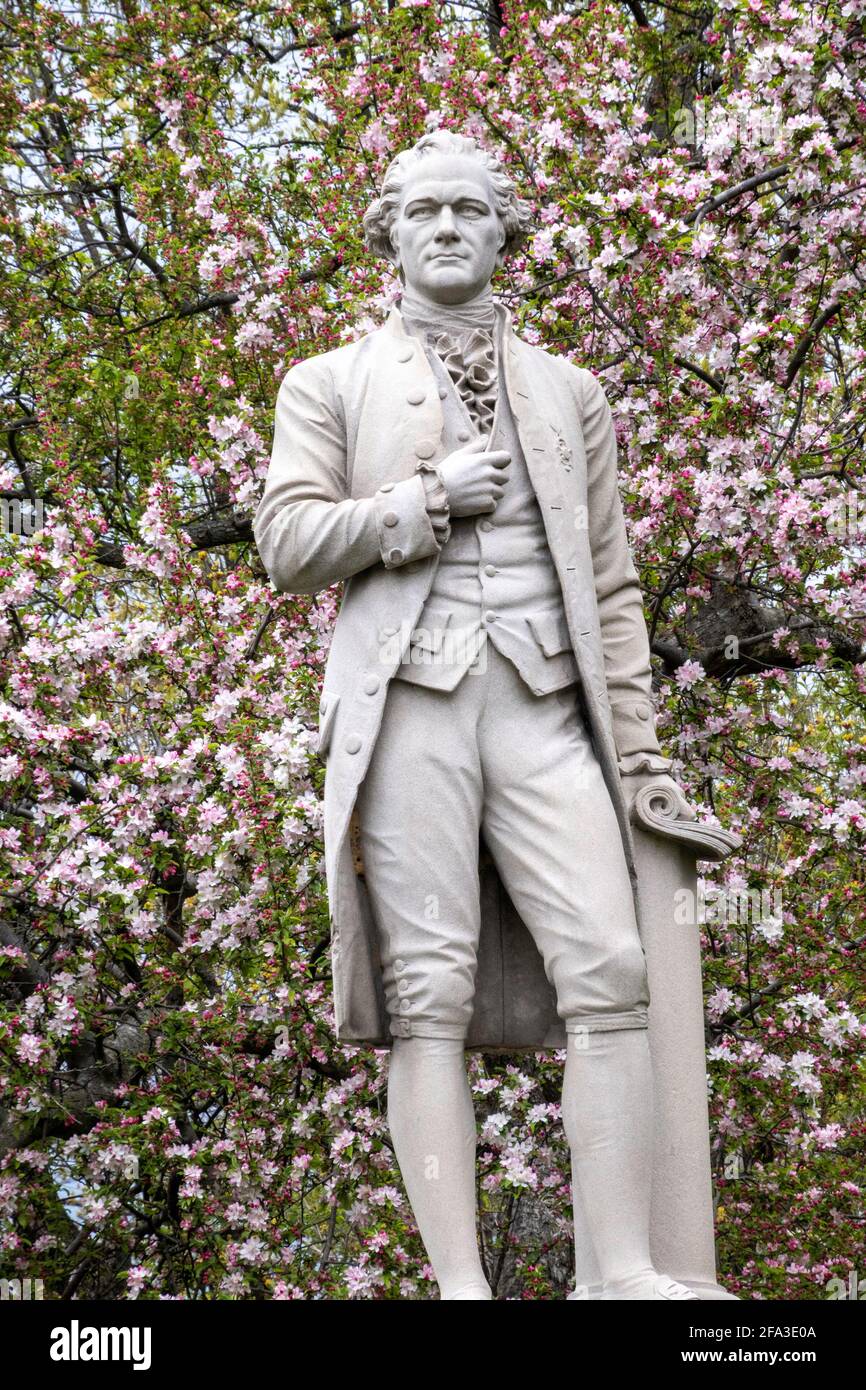 Time monument hi-res stock photography and images - Alamy