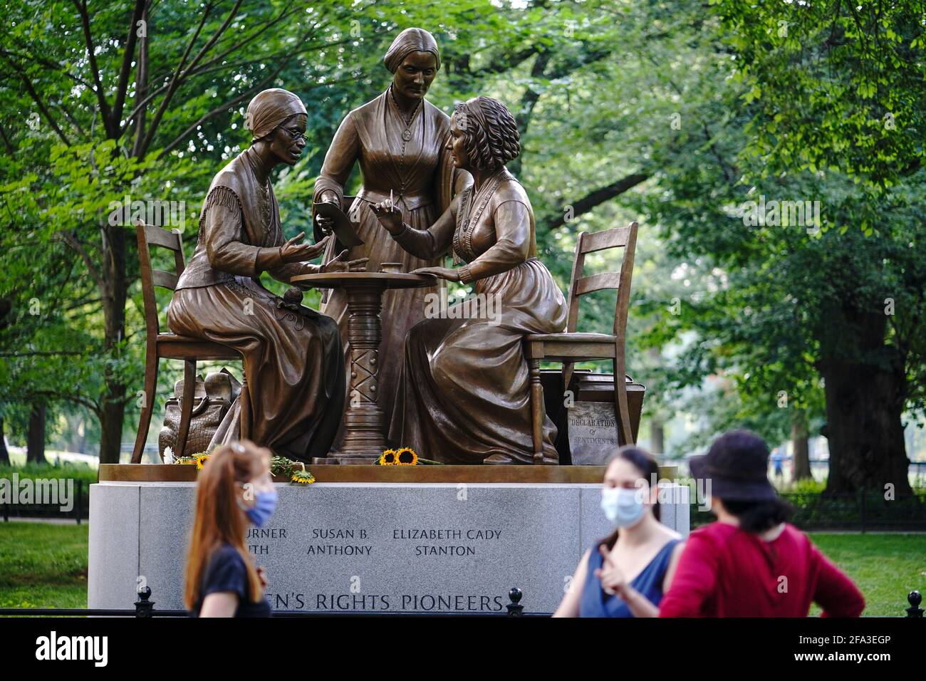 New York - NY - 20200827 - Statue of women's rights pioneers (Sojourner ...