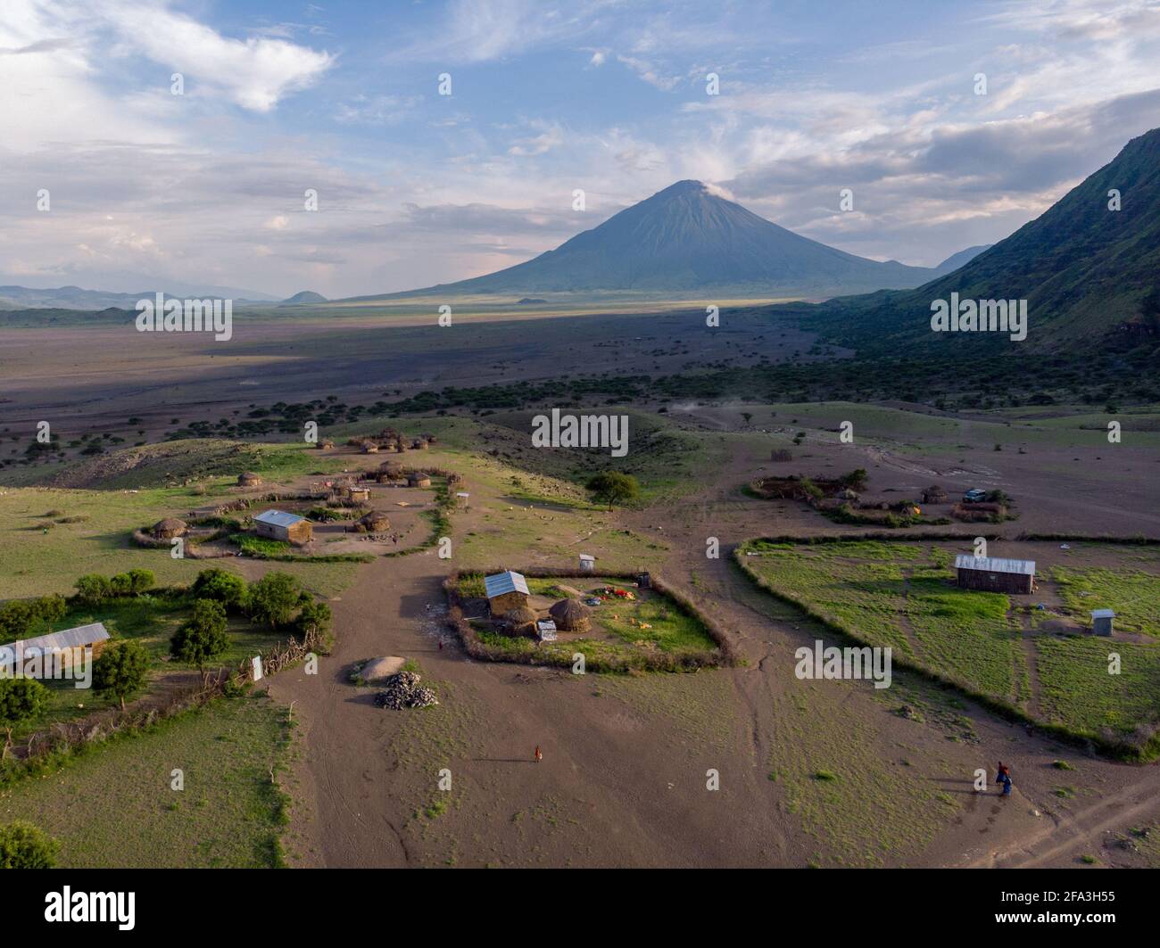 Maasai tribe masai mara rift hi-res stock photography and images - Alamy