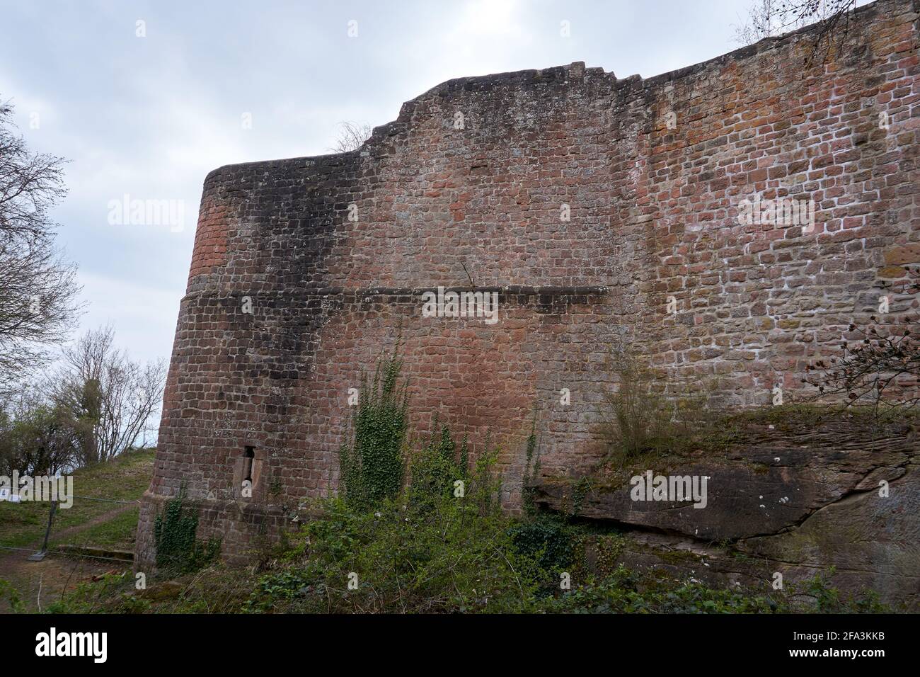 Brick walls and gate of the old castle Stock Photo - Alamy