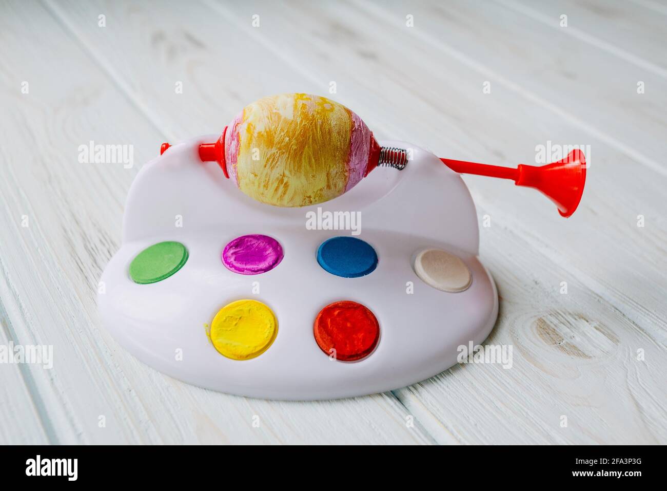 homemade egg coloring. Coloring Easter eggs with special food paints ...