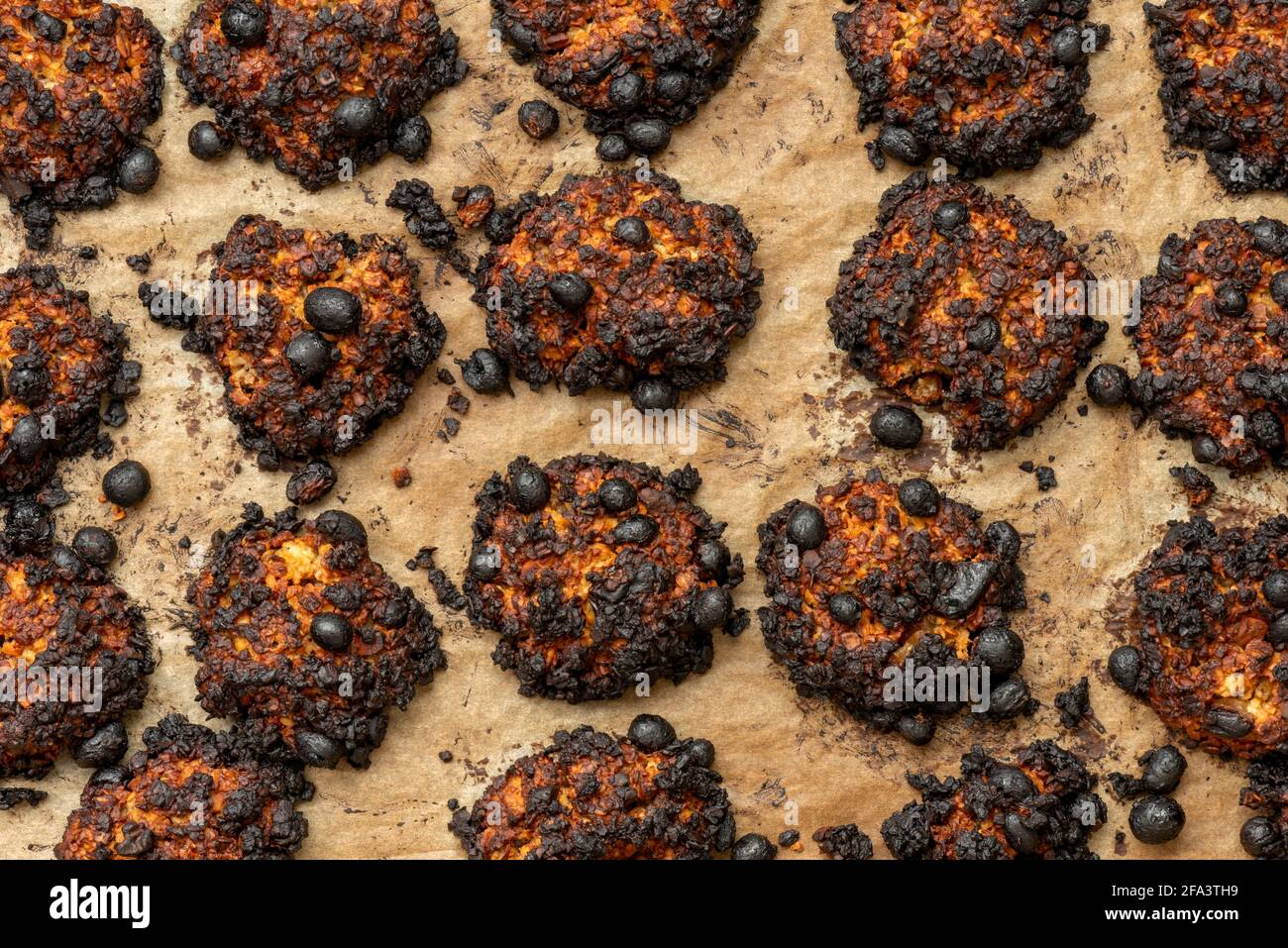 Burnt cookie hi-res stock photography and images - Alamy