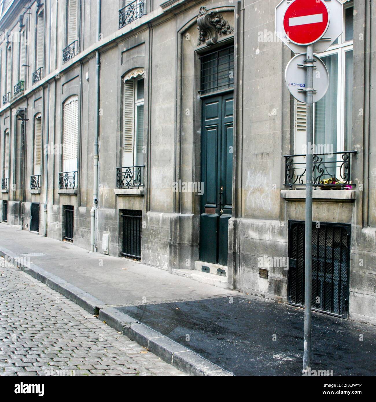 Street view, Reims, France Stock Photo - Alamy