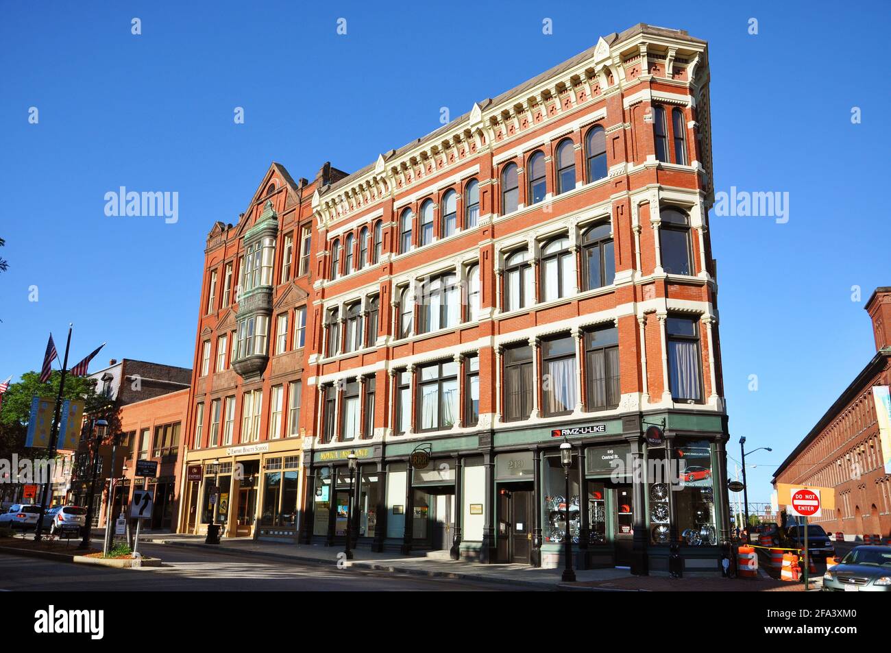 Lowell historic building on Central Street in downtown Lowell ...