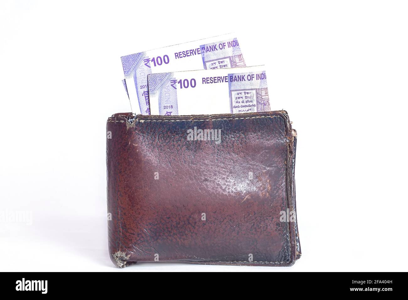 Indian 100 rupees note Cut Out Stock Images & Pictures - Alamy