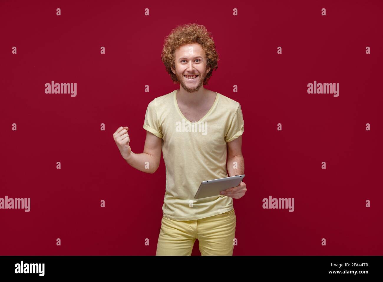Black man smile tablet hi-res stock photography and images - Alamy