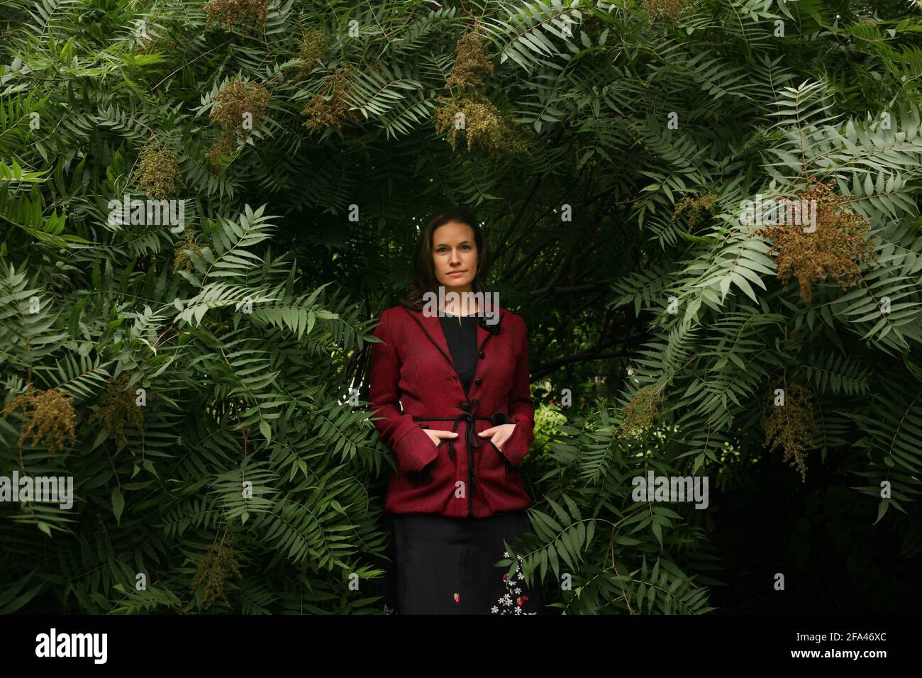 Writer......Sarah Hall at Faber and Faber in London 27/7/2007 pic David ...