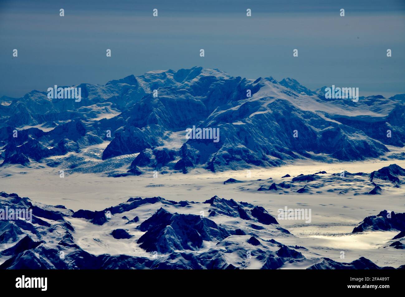 Alaska mountain range flying in to Fairbanks Stock Photo - Alamy
