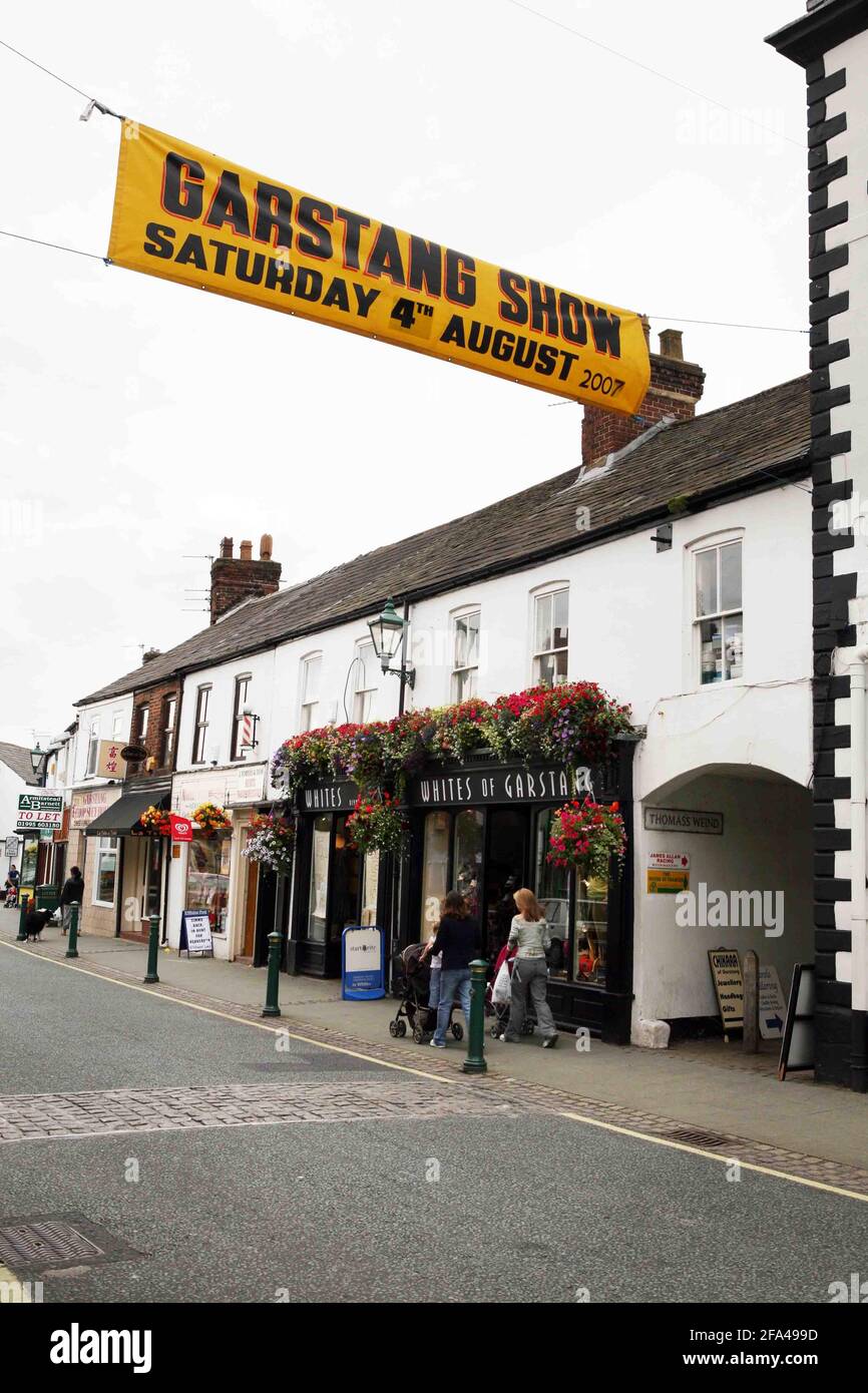 Britain in BLOOM......Garstang prepares for the judging pic David ...