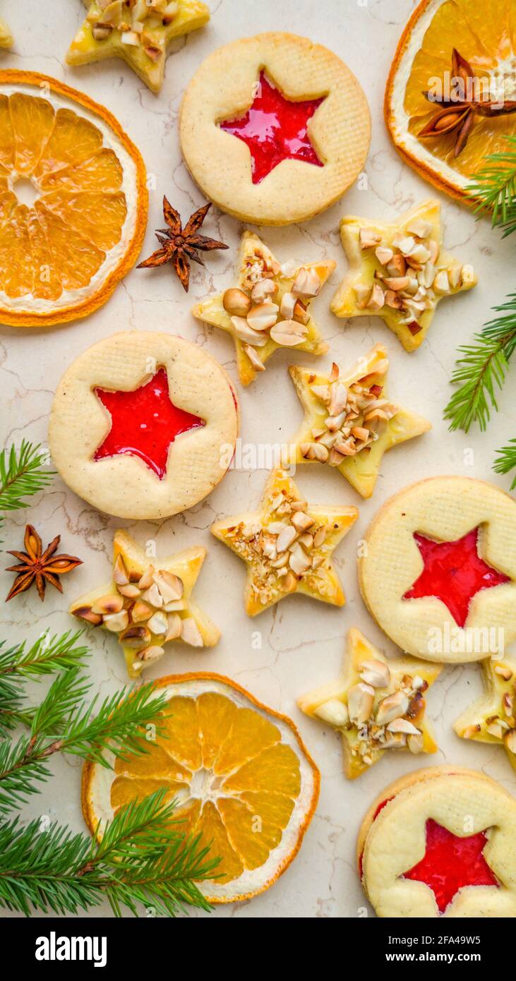 Roung table hi-res stock photography and images - Alamy